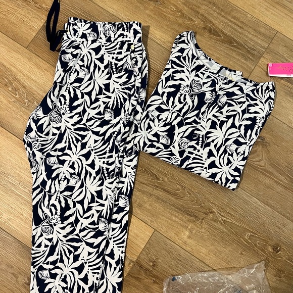 Lilly Pulitzer | Pants & Jumpsuits | Lilly Set | Poshmark